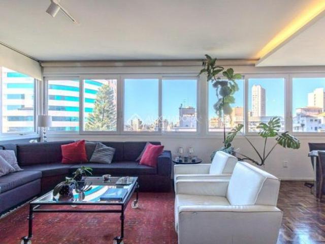 Apartamento em frente ao Shopping Moinhos