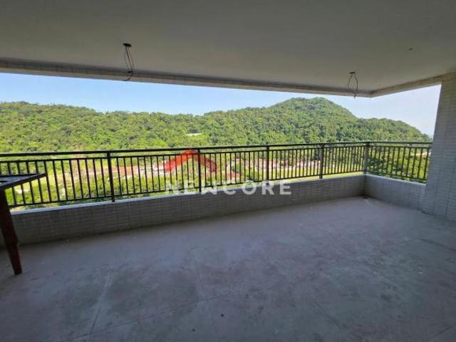 Apartamento em Rua General Osório Canto do Forte Praia Grande/SP