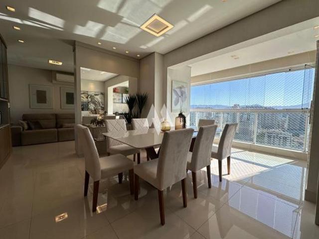 Apartamento em Gonzaga, Santos/SP de 170m² 3 quartos à venda por R$ 2.490.000,00