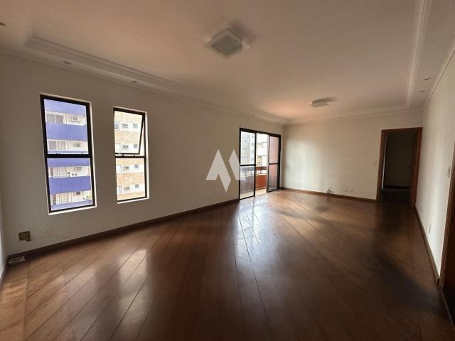 Apartamento em Gonzaga, Santos/SP de 118m² 3 quartos à venda por R$ 979.000,00