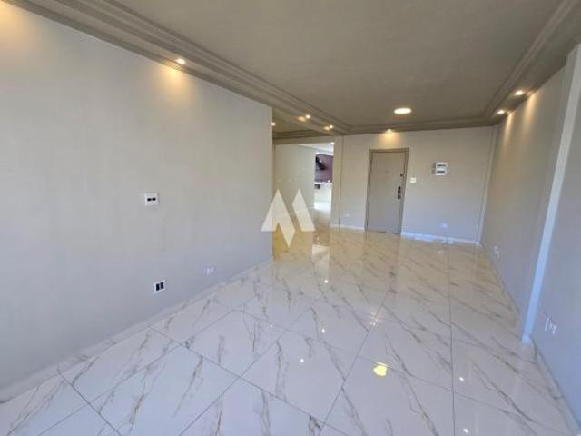 Apartamento em Gonzaga, Santos/SP de 120m² 3 quartos à venda por R$ 900.000,00