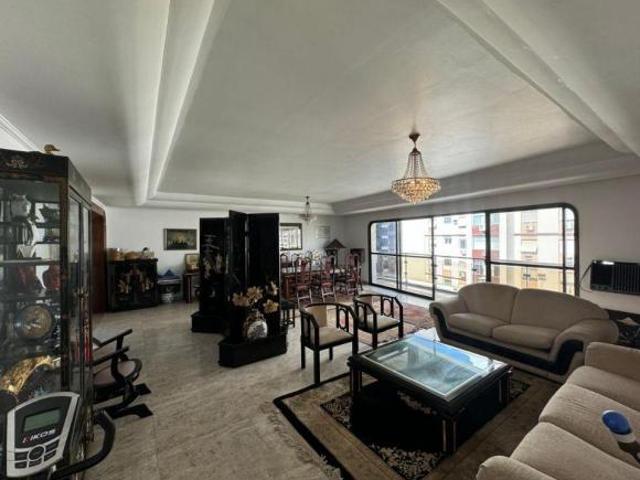 Apartamento em Gonzaga, Santos/SP de 258m² 4 quartos à venda por R$ 2.200.000,00