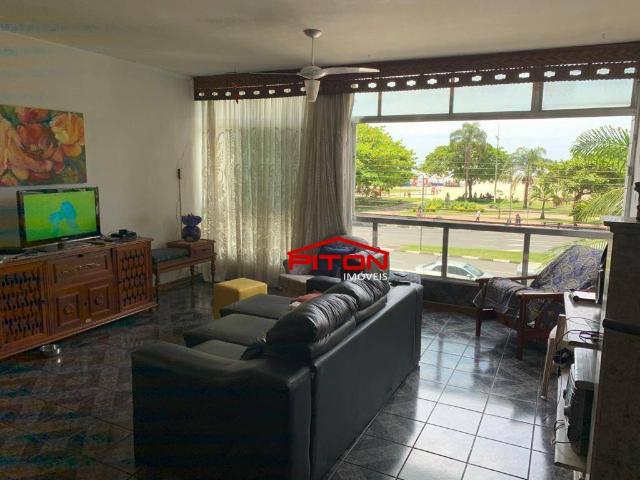 Apartamento em Gonzaga, Santos/SP de 200m² 3 quartos à venda por R$ 1.169.000,00