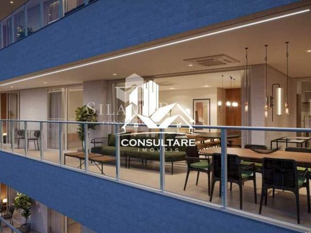 Apartamento em Gonzaga, Santos/SP de 224m² 3 quartos à venda por R$ 3.620.000,00