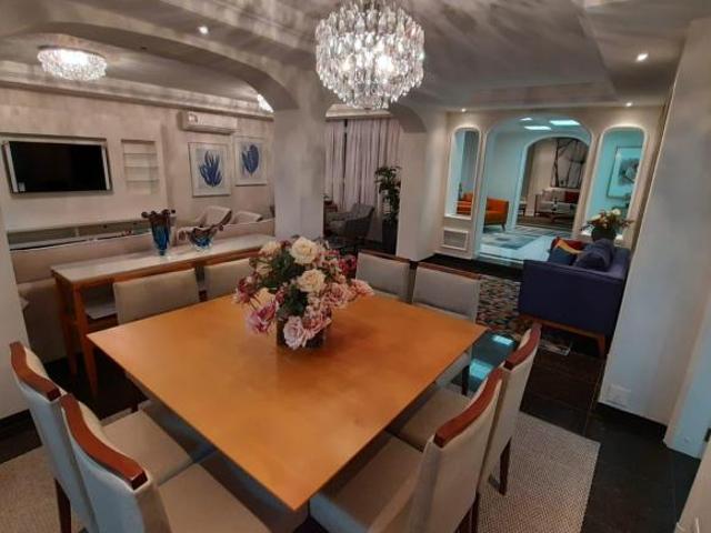 Apartamento em Gonzaga, Santos/SP de 359m² 3 quartos à venda por R$ 2.650.000,00