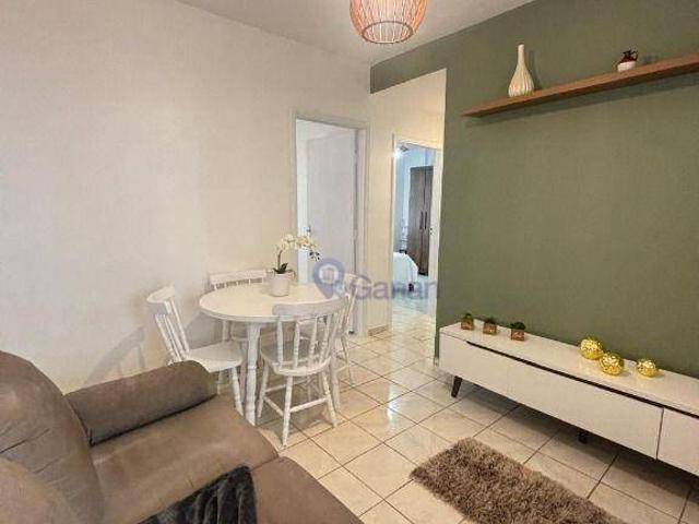 Apartamento em Gonzaga, Santos/SP de 50m² 2 quartos para locação R$ 2.900,00/mes