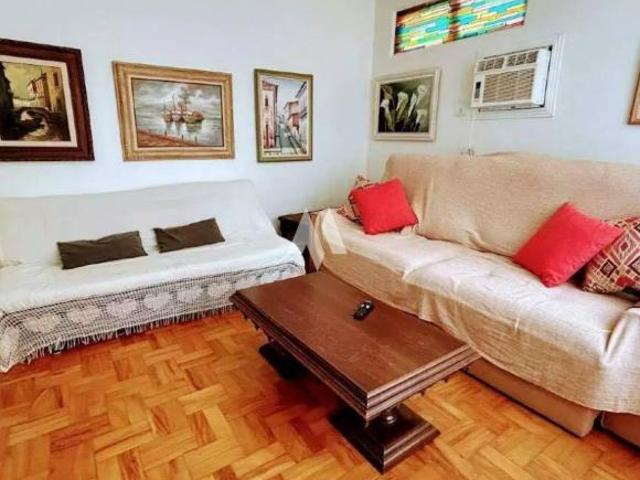 Apartamento em Gonzaga, Santos/SP de 85m² 2 quartos à venda por R$ 570.000,00