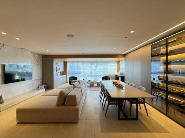 Apartamento em Gleba Fazenda Palhano, Londrina/PR de 185m² 3 quartos à venda por R$ 1.990.000,00