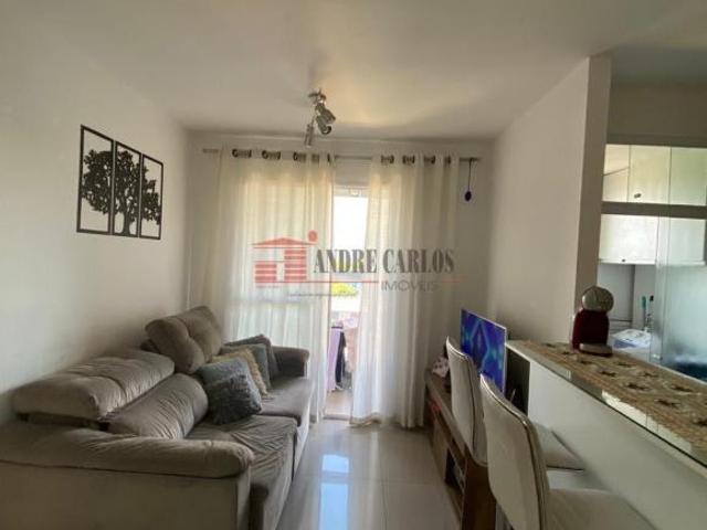 Apartamento em Granja Viana Cotia