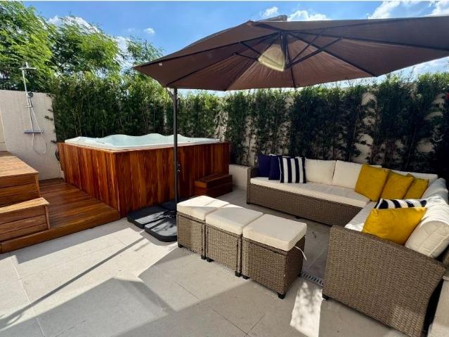 Apartamento em Granja Viana, Cotia/SP de 75m² 1 quartos à venda por R$ 749.000,00 ou para locação R$ 4.990,00/mes