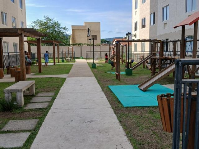 Apartamento em Guaratiba, Rio de Janeiro/RJ de 40m² 2 quartos à venda por R$ 159.000,00