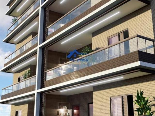 Apartamento em Guilhermina Praia Grande