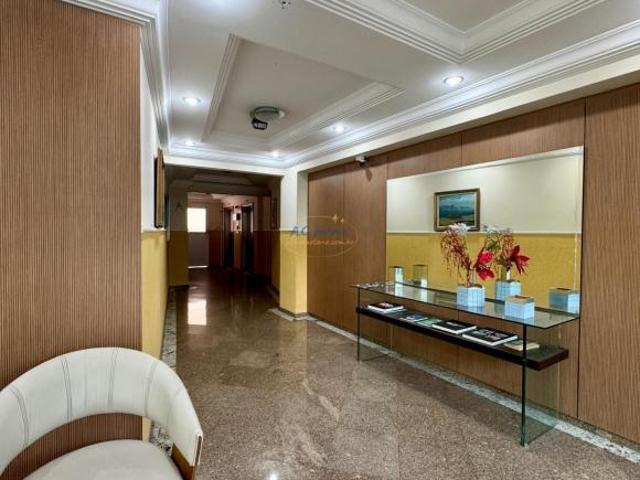 Apartamento em Guilhermina Praia Grande