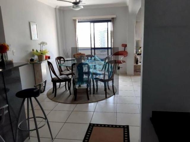 Apartamento em Guilhermina Praia Grande