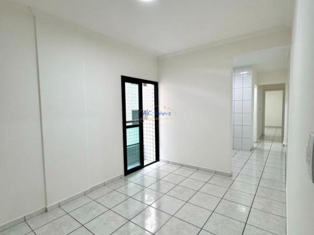 Apartamento em Guilhermina Praia Grande, SP