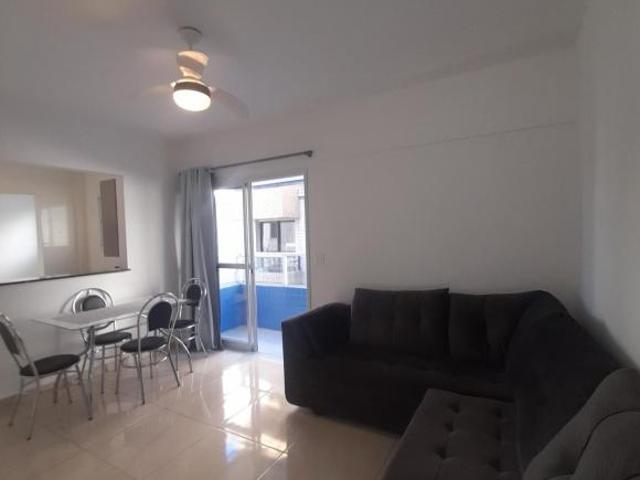 Apartamento em Guilhermina Praia Grande, SP