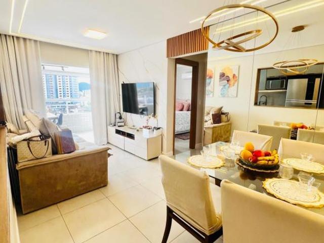 Apartamento em Guilhermina Praia Grande, SP