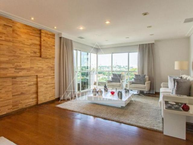 Apartamento em Higienópolis 3 Dormitórios 3 Suítes, 3 Vagas de Garagem, 184,81m²