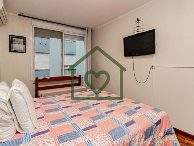 Apartamento em Humaitá, Porto Alegre/RS de 0m² 3 quartos à venda por R$ 240.000,00