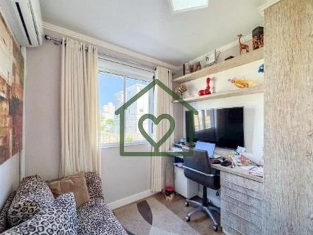 Apartamento em Humaitá, Porto Alegre/RS de 0m² 3 quartos à venda por R$ 320.000,00
