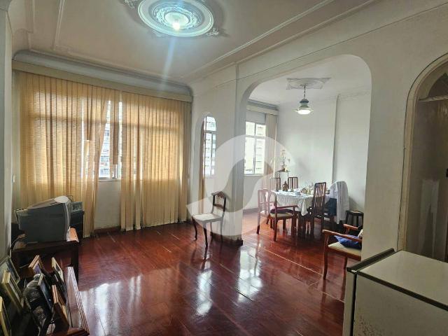 Apartamento em Icaraí, Niterói/RJ de 124m² 2 quartos à venda por R$ 779.000,00