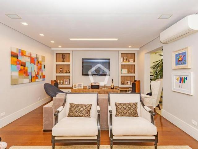 Apartamento em Indianópolis