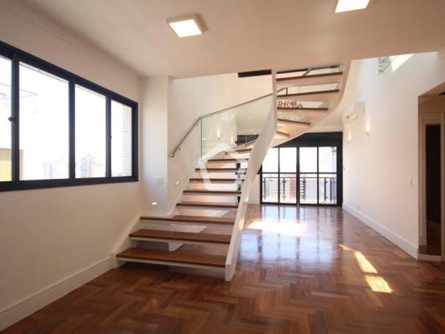 Apartamento em Indianópolis