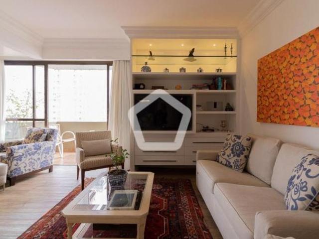 Apartamento em Indianópolis