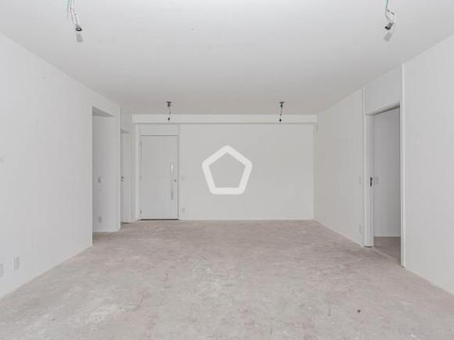 Apartamento em Indianópolis