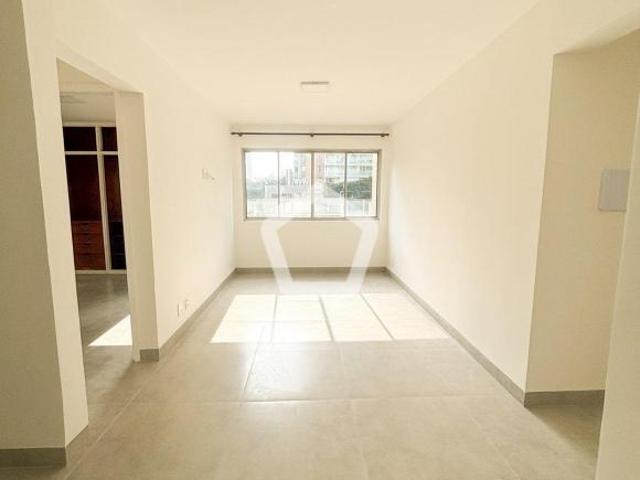 Apartamento em Indianópolis