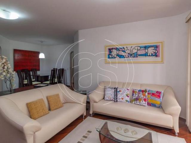 Apartamento em Indianópolis com 118m²