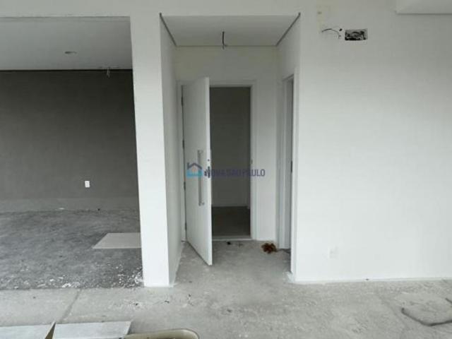 Apartamento em Itaim Bibi com 147m² 3 quartos,suítes 2 Vagas