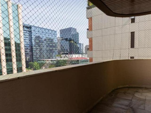 Apartamento em Itaim Bibi! Rua Lopes Neto, 80! 3 Dormitórios! 3 Suítes! 3 Va.