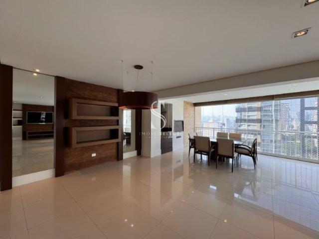 Apartamento em Itaim Bibi, São Paulo/SP de 185m² 3 quartos à venda por R$ 4.099.900,00