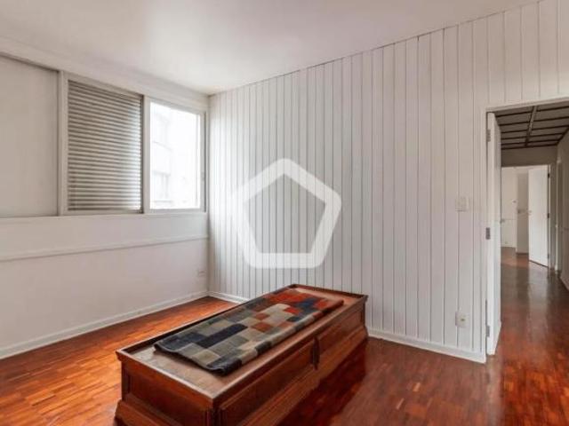 Apartamento em Itaim Bibi