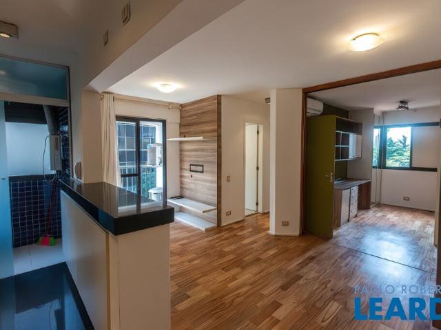 Apartamento em Itaim, São Paulo, SP