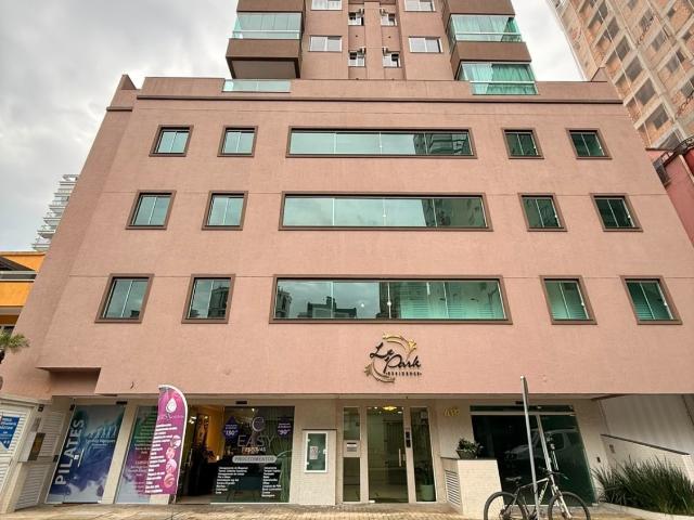 Apartamento em, Itapema/SC de 0m² 3 quartos para locação R$ 5.500,00/mes