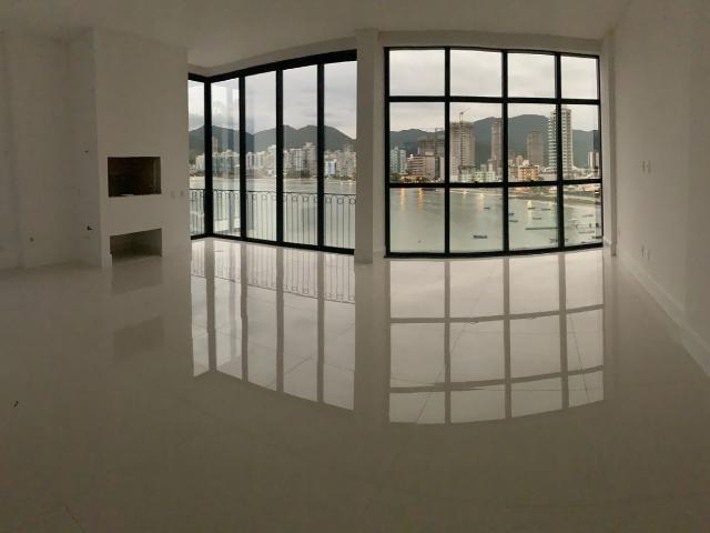 Apartamento em, Itapema/SC de 168m² 4 quartos à venda por R$ 5.999.000,00