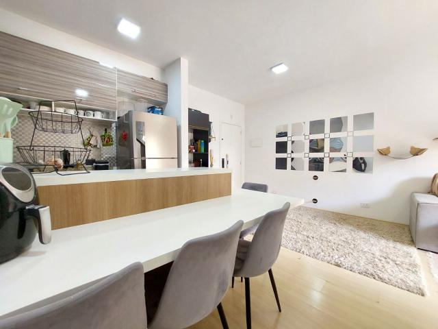 Apartamento em Jardim Barbacena, Cotia/SP de 65m² 2 quartos à venda por R$ 309.000,00
