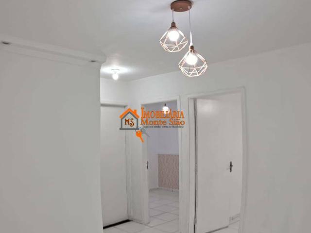 Apartamento em Jardim Guilhermino, Guarulhos/SP de 45m² 2 quartos à venda por R$ 124.000,00