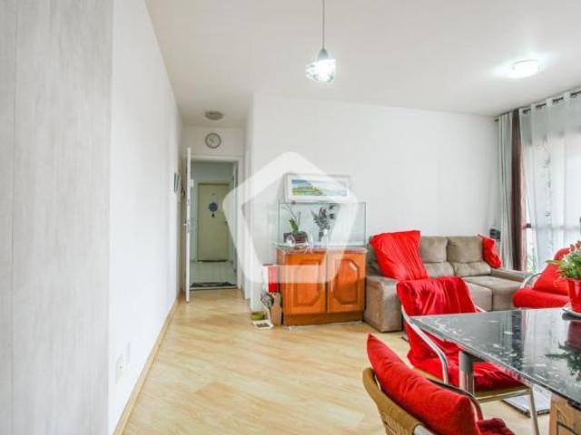 Apartamento em Jardim da Gloria