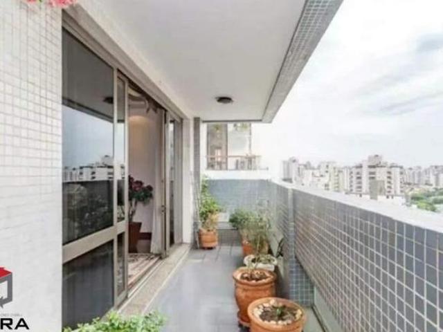 Apartamento em Jardim da Saúde com 300m²