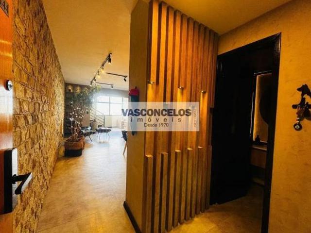 Apartamento em Jardim das Colinas, São José dos Campos/SP de 230m² 4 quartos à venda por R$ 2.360.00