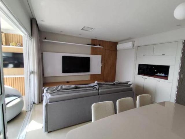 Apartamento em Jardim das Indústrias, São José dos Campos/SP de 100m² 3 quartos à venda por R$ 1.190