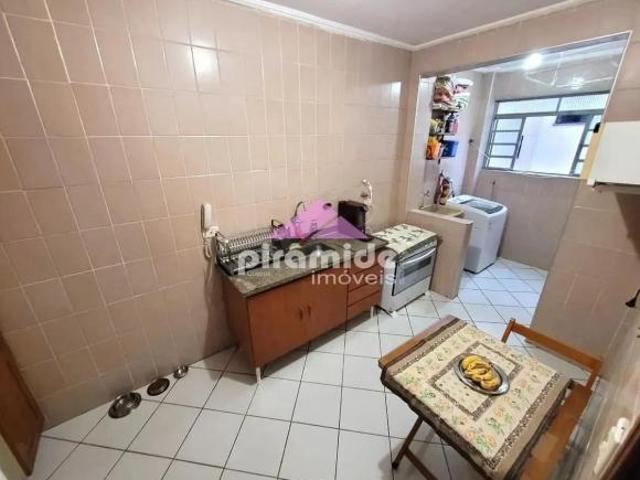 Apartamento em Jardim das Indústrias, São José dos Campos/SP de 58m² 2 quartos à venda por R$ 330.00