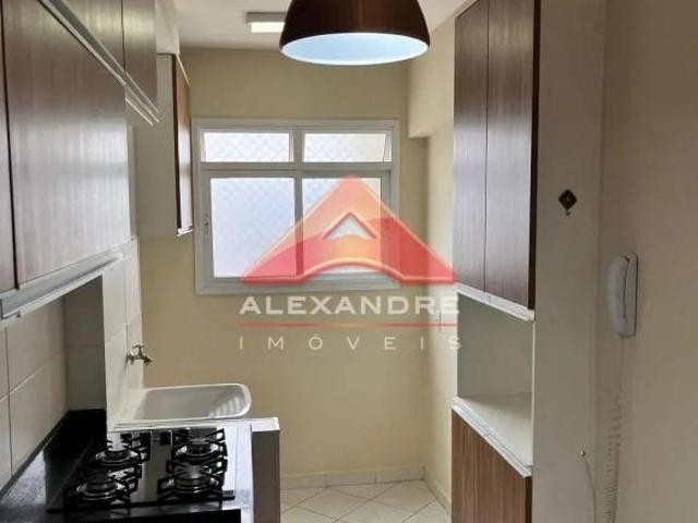 Apartamento em Jardim Ismênia, São José dos Campos/SP de 54m² 2 quartos à venda por R$ 398.000,00