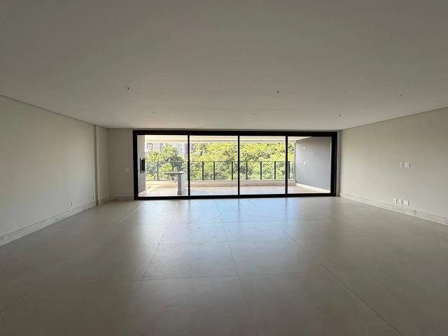 Apartamento em Jardim São Jorge, Londrina/PR de 283m² 4 quartos à venda por R$ 3.449.900,00