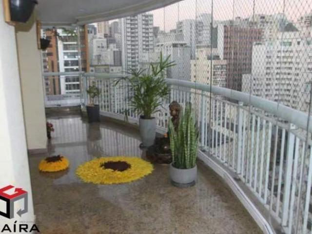 Apartamento em Jardim Paulista com 205m²