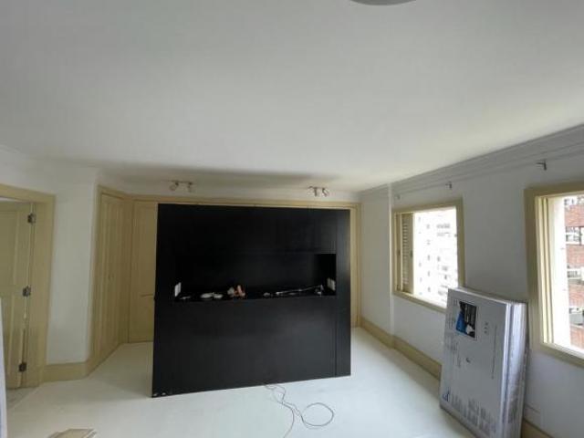 Apartamento em Jardim Paulista, São Paulo/SP de 180m² 3 quartos à venda por R$ 3.000.000,00