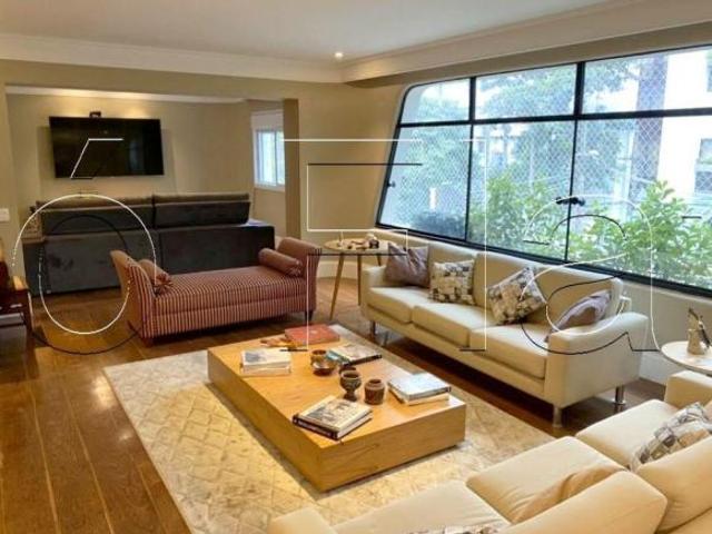 Apartamento em Jardim Paulista, São Paulo/SP de 244m² 3 quartos à venda por R$ 4.200.000,00